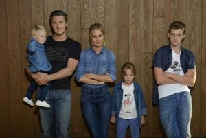 Glucose's husband, Alexander Chistyakov, what does he do? Singer ...